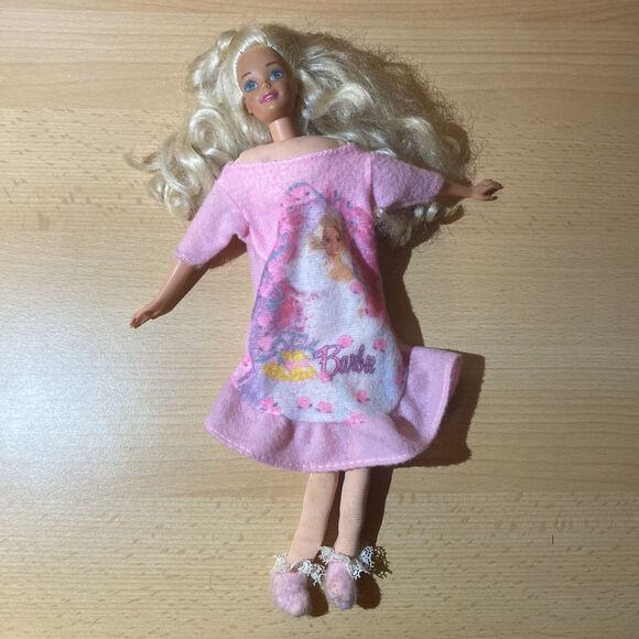 Mattel | Toys | Vtg 993 Mattel Bedtime Barbie Doll 11 Soft Body Pink ...